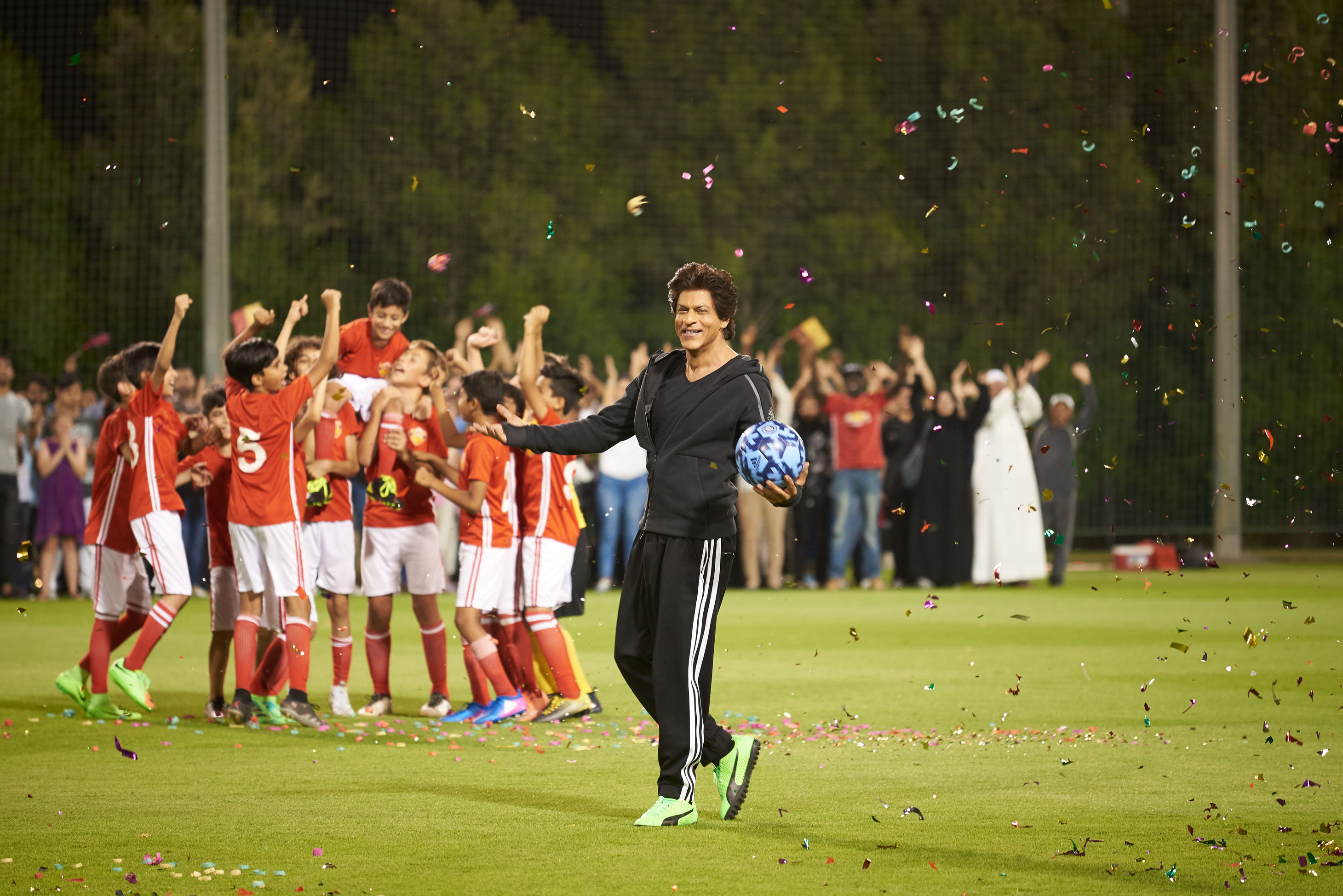 Dubai Tourism and Shah Rukh Khan recreate the #BeMyGuest magic - Biz Today