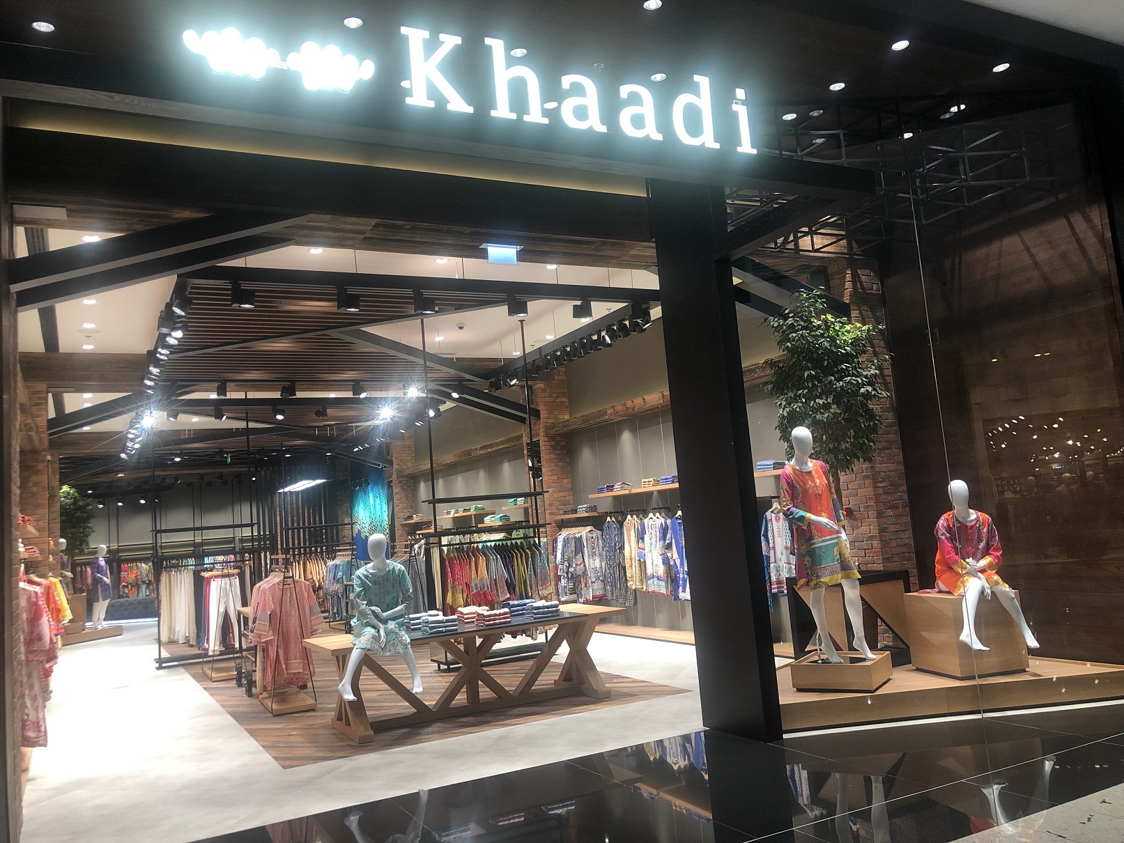 Khaadi opens it’s international store in City Centre Bahrain - Biz Today