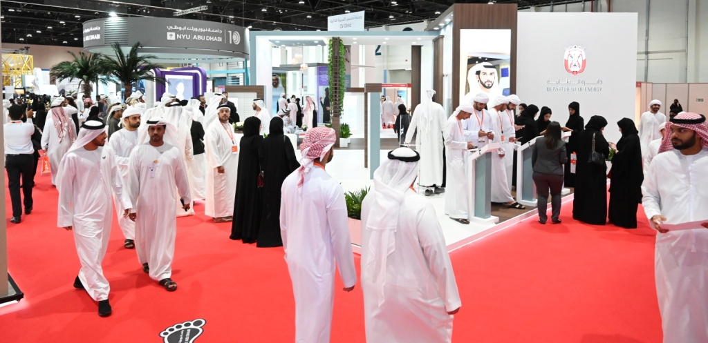 DoE invites Emirati job seekers to explore career opportunities at ...