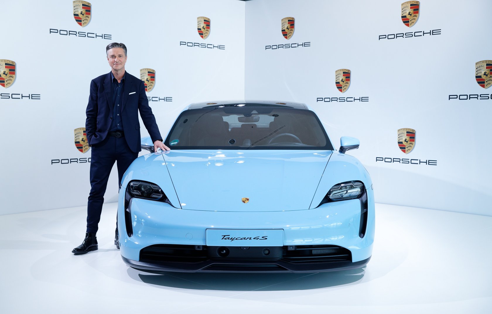 Porsche's result after an electrifying year – innovative, sustainable ...