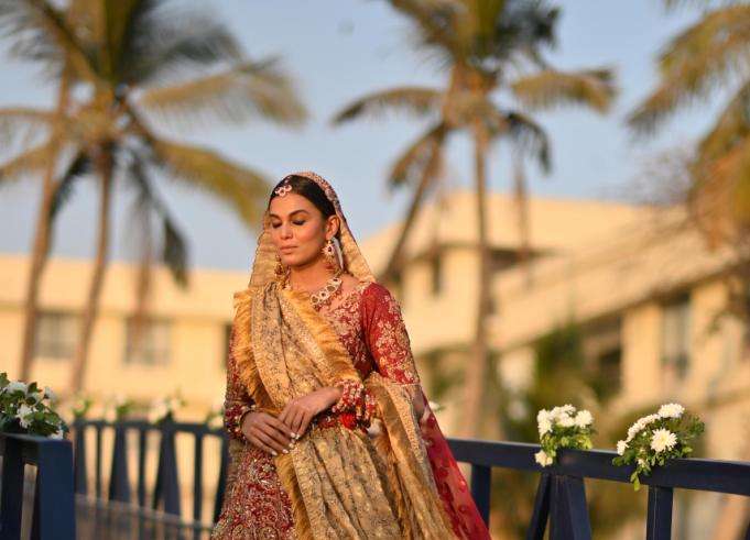Top fashion model Mushk Kaleem stole the show at local designer’s solo ...