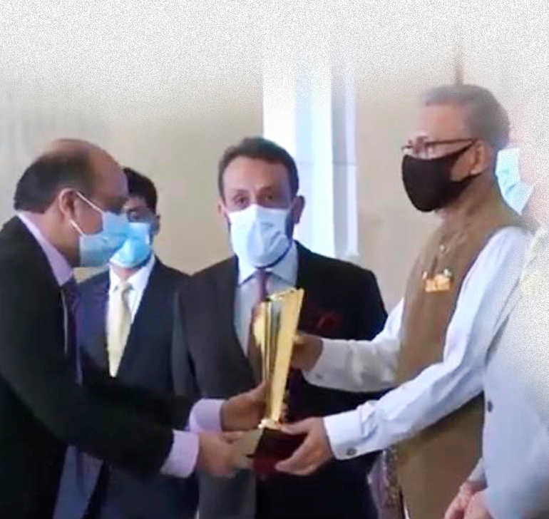 Systems Limited wins Lahore Chamber IT Award - Biz Today