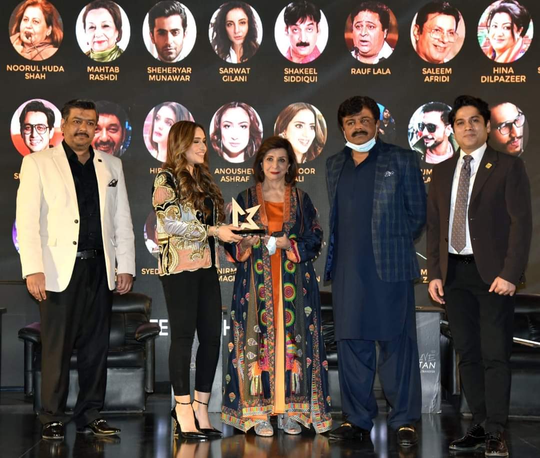 Saba Asad wins Pride of Pakistan Award at Conclave Pakistan 4.0 - Biz Today