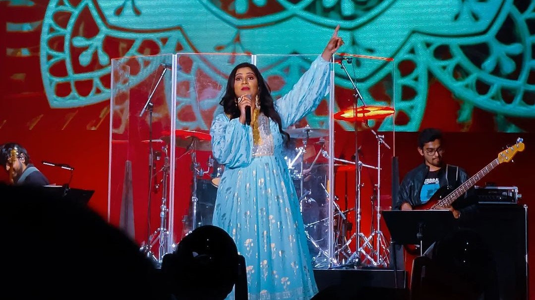 Shreya Ghosal marks 20 stellar years in the music industry with ...