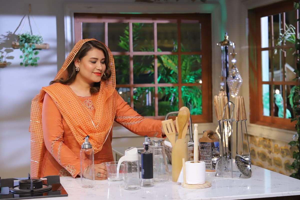 Chef Samia Jamil on live transmission at Express TV this Ramadan - Biz ...