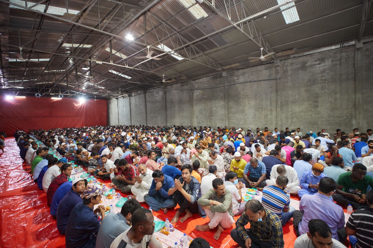 Danube Group hosts Iftar programme for 4,000 people serves100000 meals ...