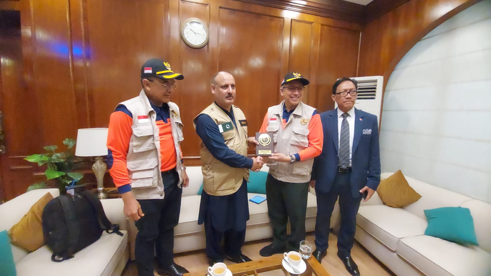 Indonesian medical team arrived in Karachi ready to provide medical ...