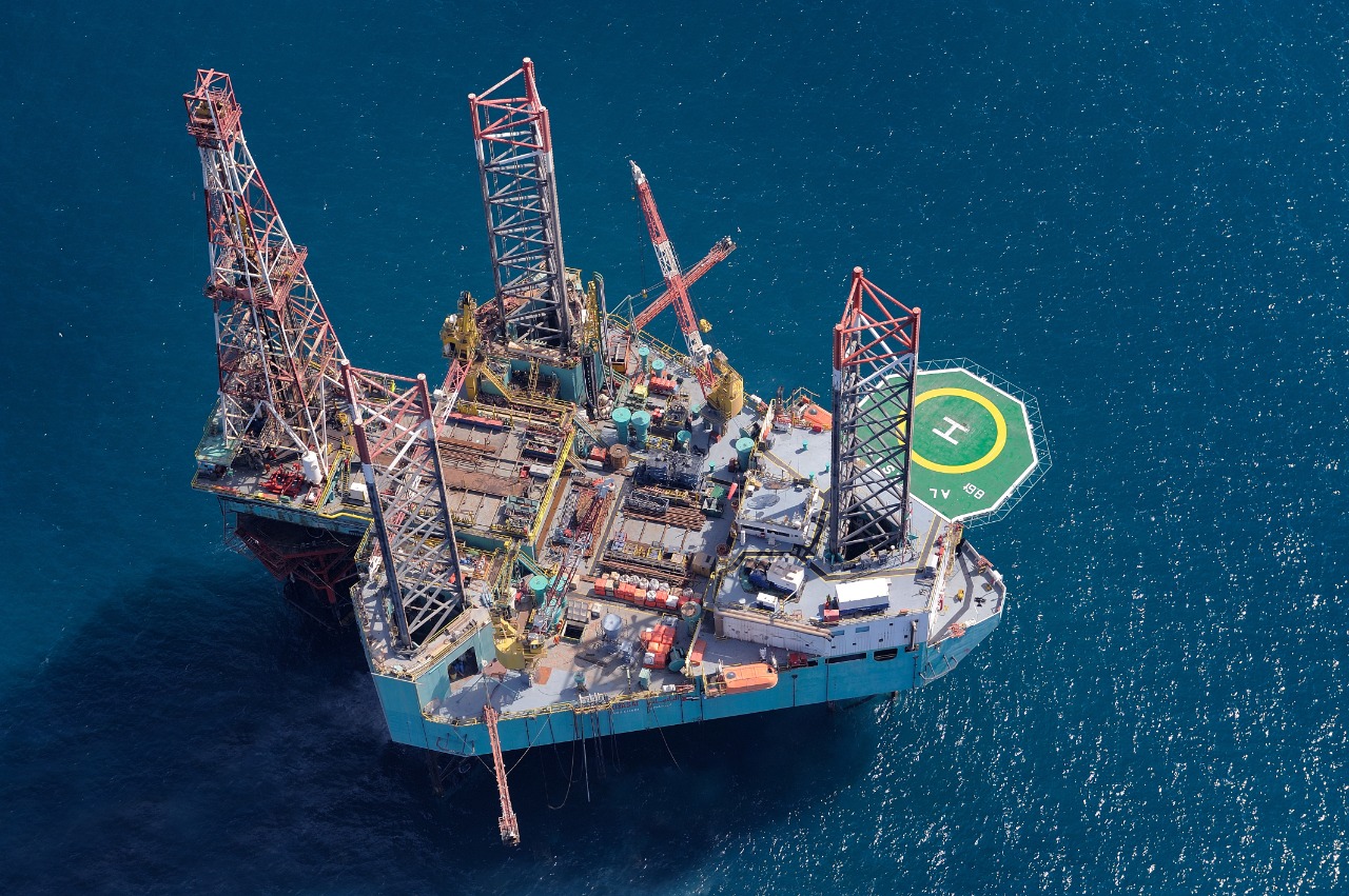 ADNOC Drilling purchases three high-specification jack-up rigs to ...