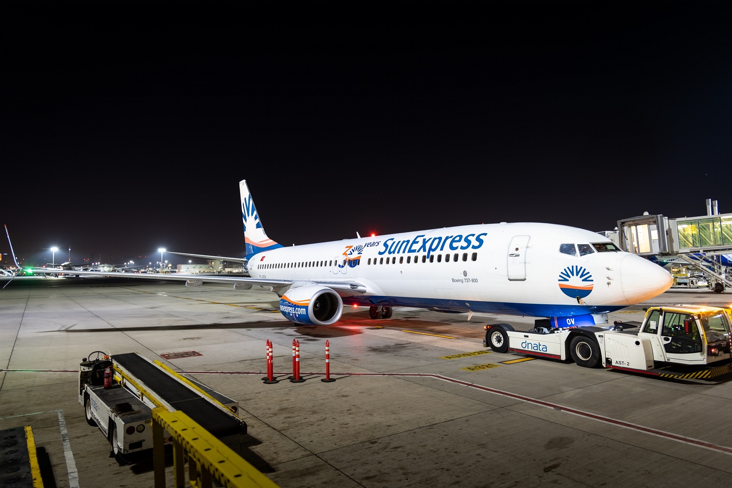 Dubai Airports welcomes SunExpress’ new flight connecting DXB to Izmir ...