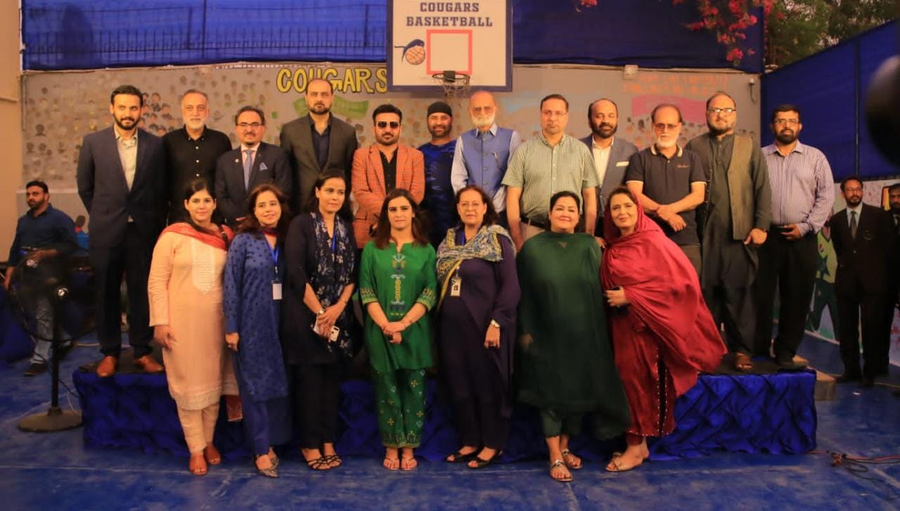 River Oaks Academy arranged an Open House for parents and students to ...