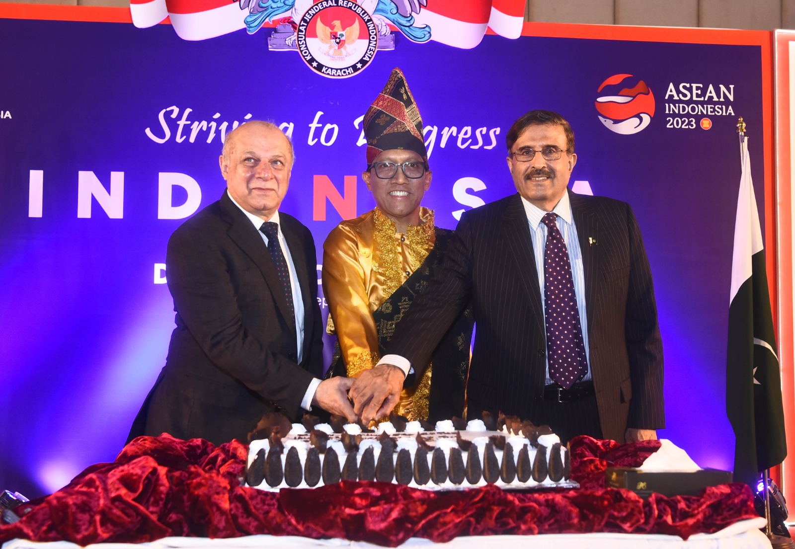 Indonesian Consulate in Karachi celebrates Colorful Diplomatic ...