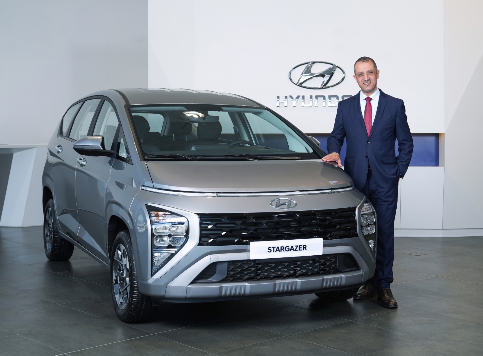 Hyundai Unveils Stargazer: A Futuristic Family MPV for the UAE Market ...