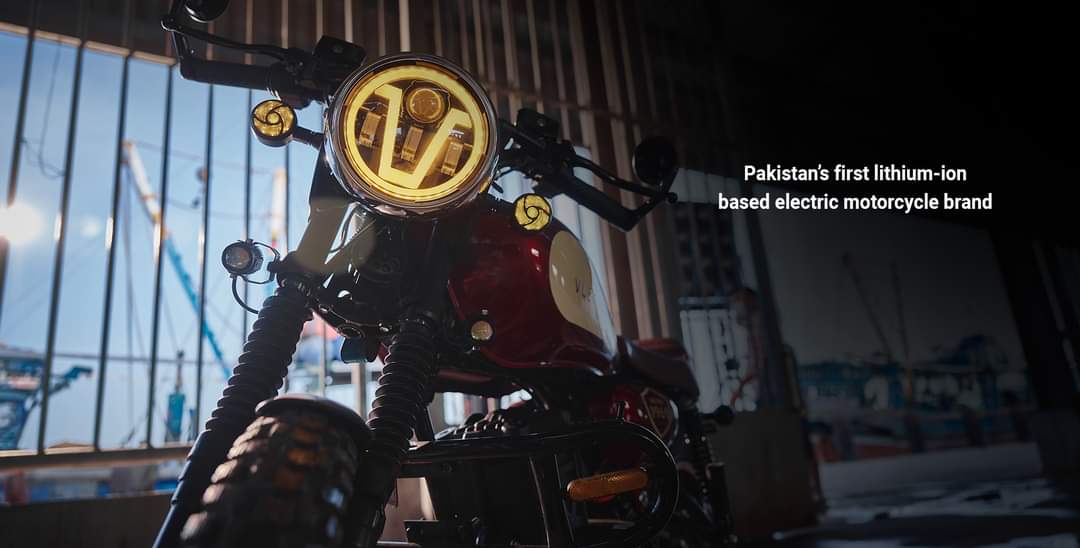 VLEKTRA completes first-ever intercity journey on an electric ...