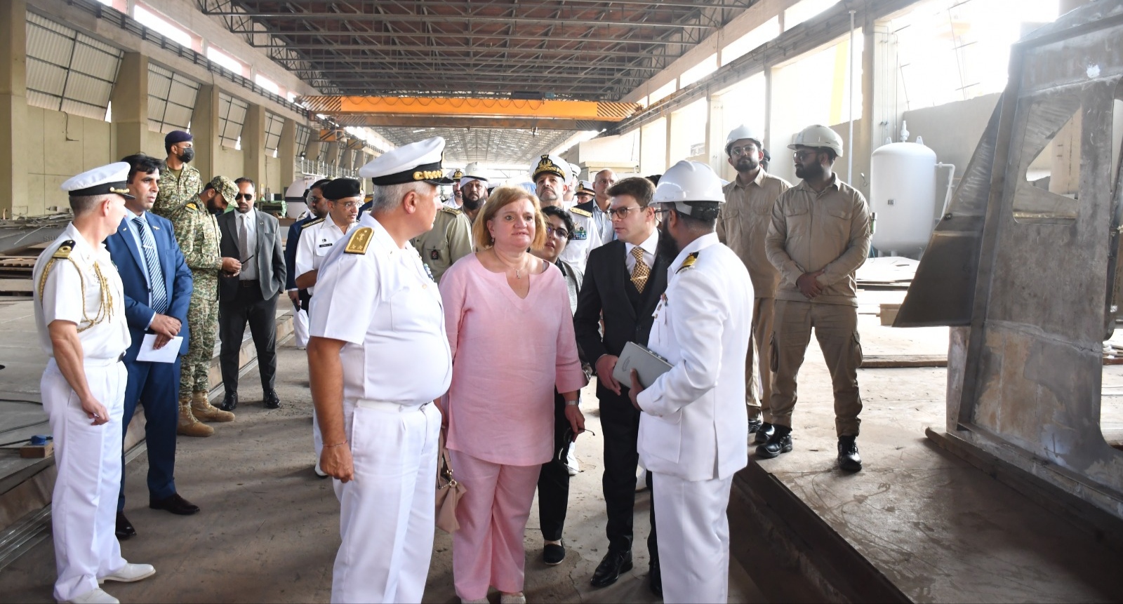 Visit of Italian Naval Ship CGS Cavour and ITS Alpino to Karachi - Biz ...