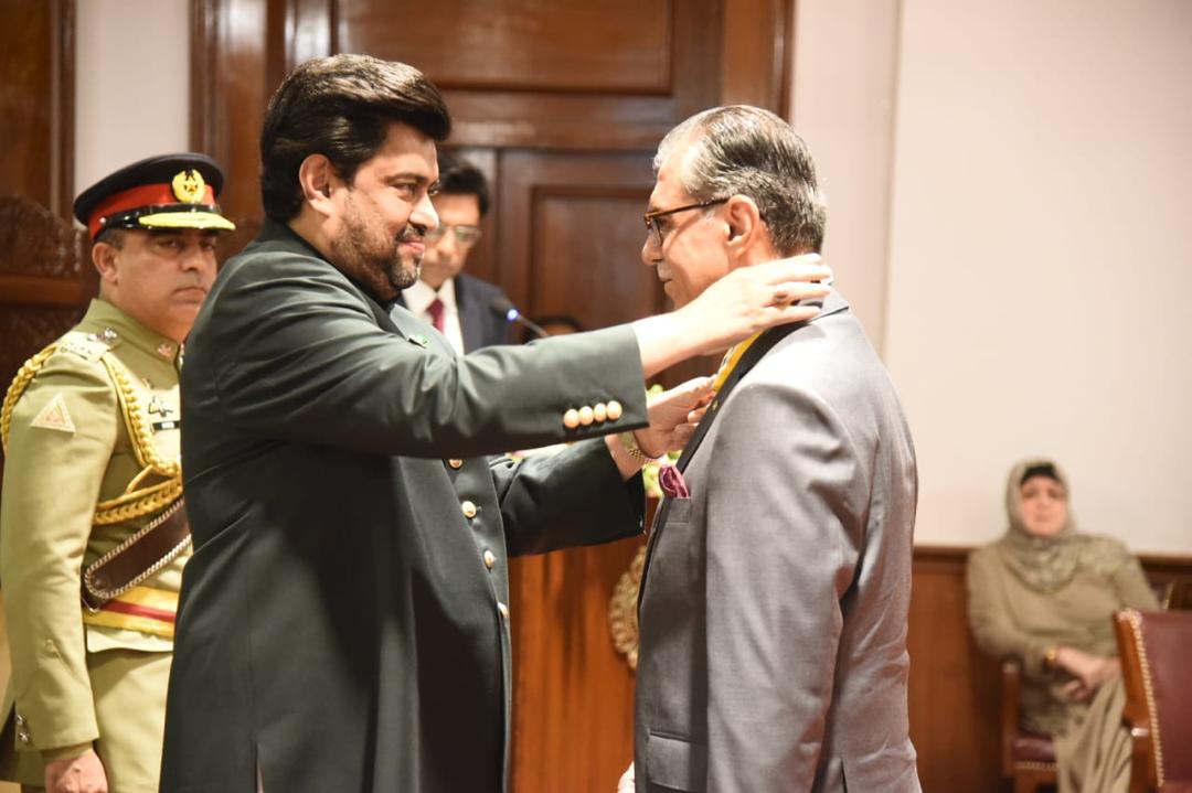 AKU President Receives Prestigious Award by Government of Pakistan ...