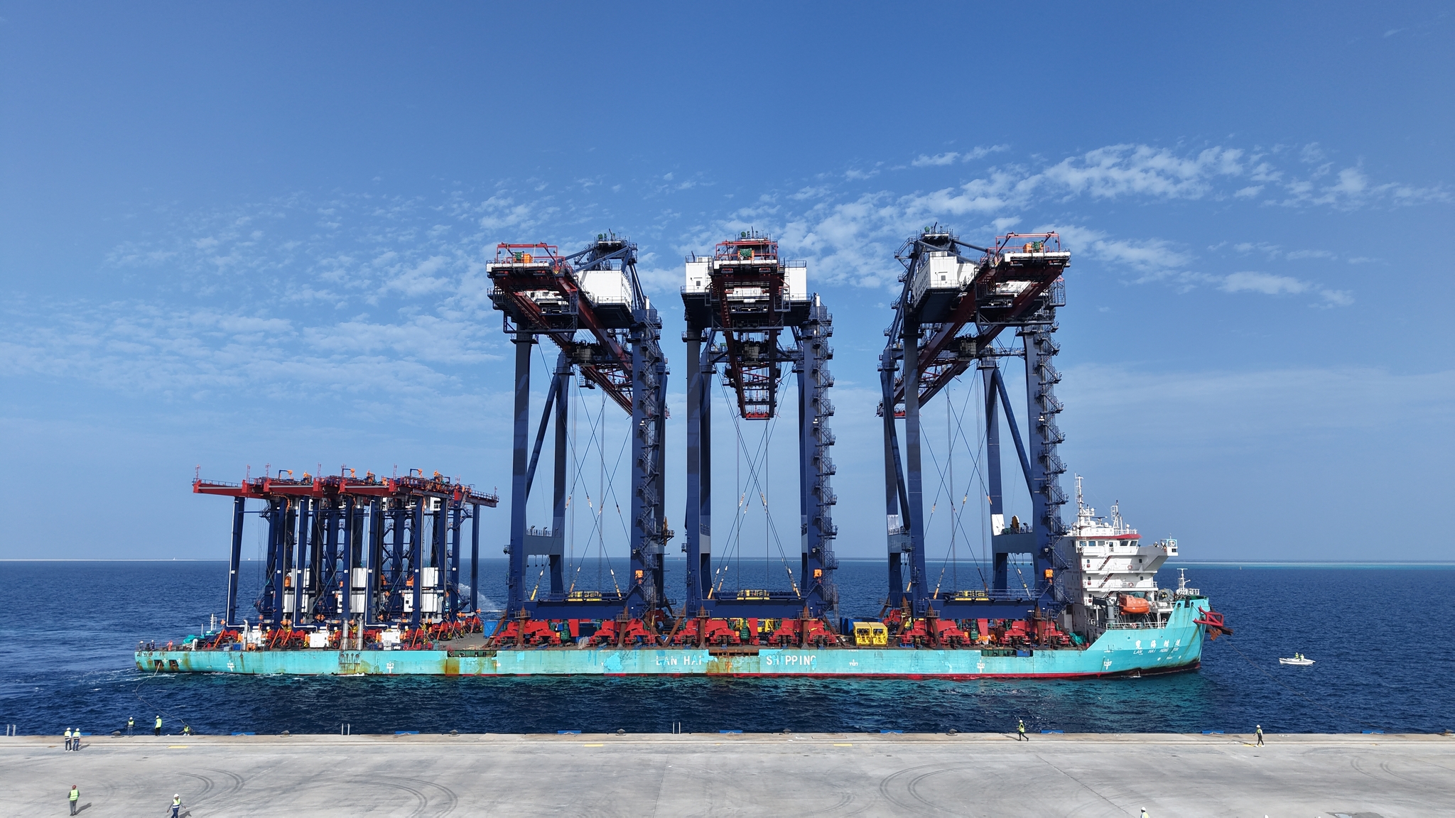 Noatum Ports Safaga Terminal - Egypt Receives STS and RTG Cranes ...